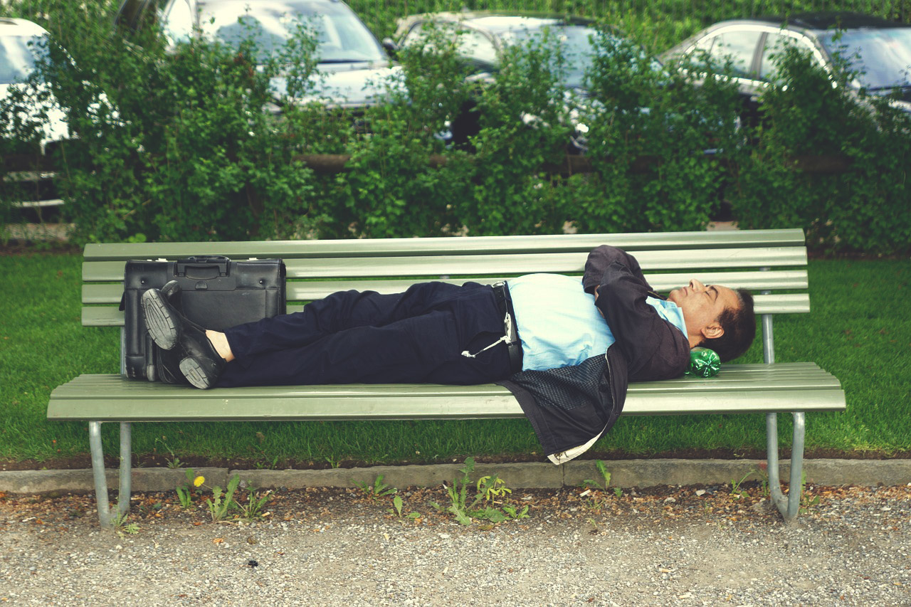 To Nap or Not to Nap, That is the Question (For Insomnia Sufferers ...